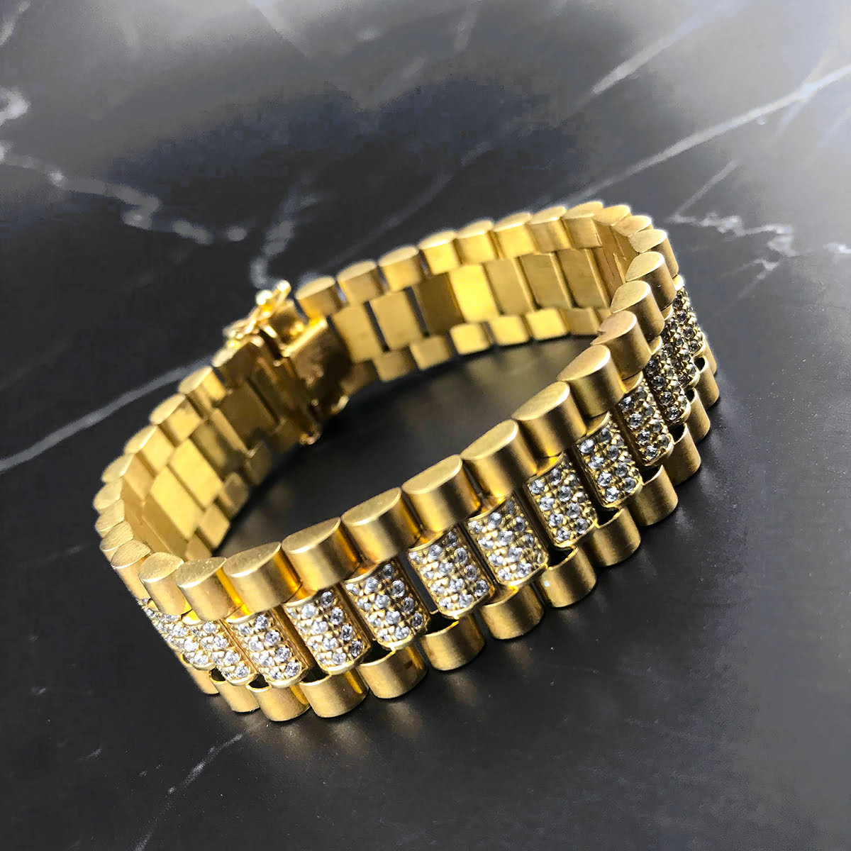 8 Popular Gold Bracelet Styles For 2022 - JV Jewellers & Pawnbrokers