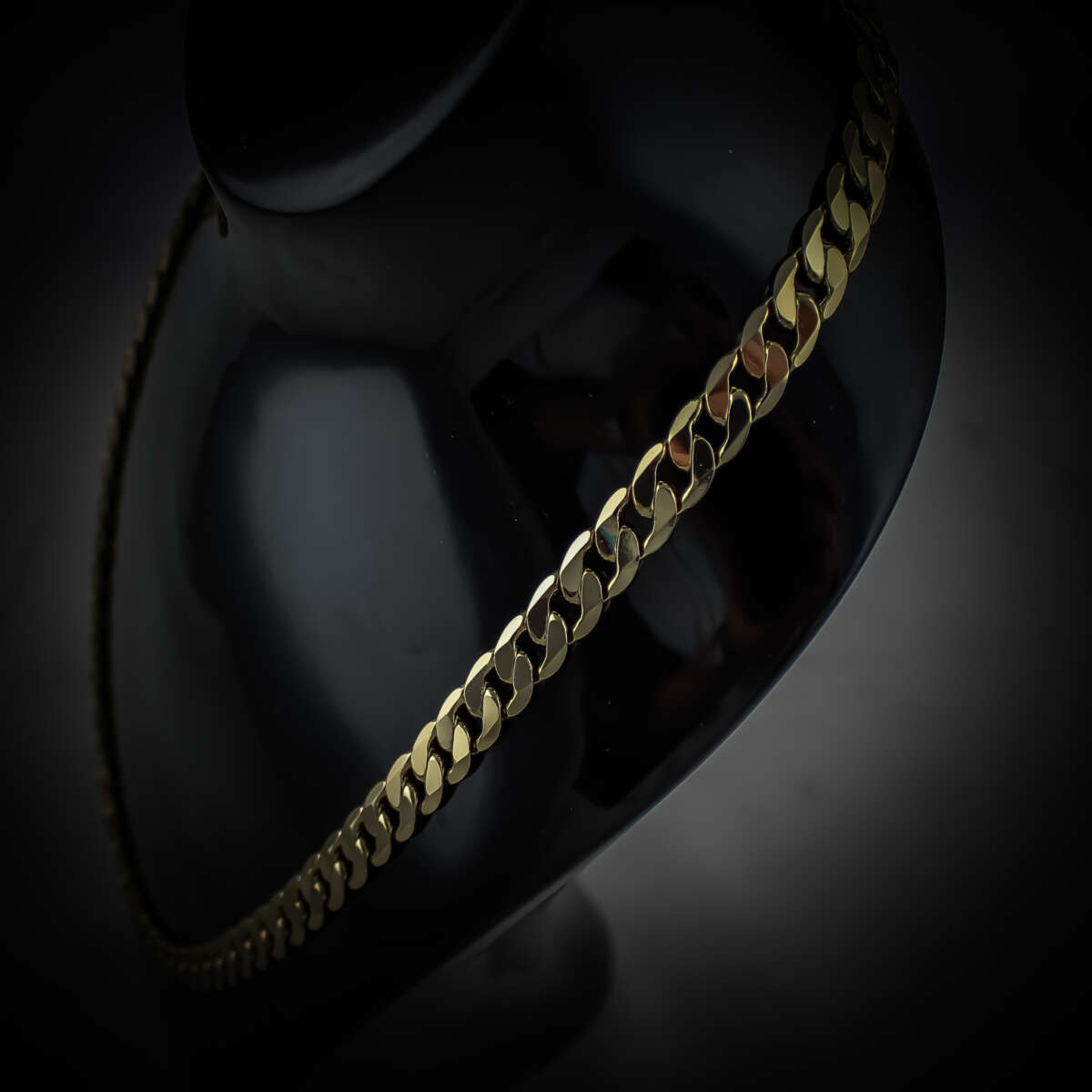 18ct Gold Bonded 9mm Curb Chain - JV Jewellers & Pawnbrokers